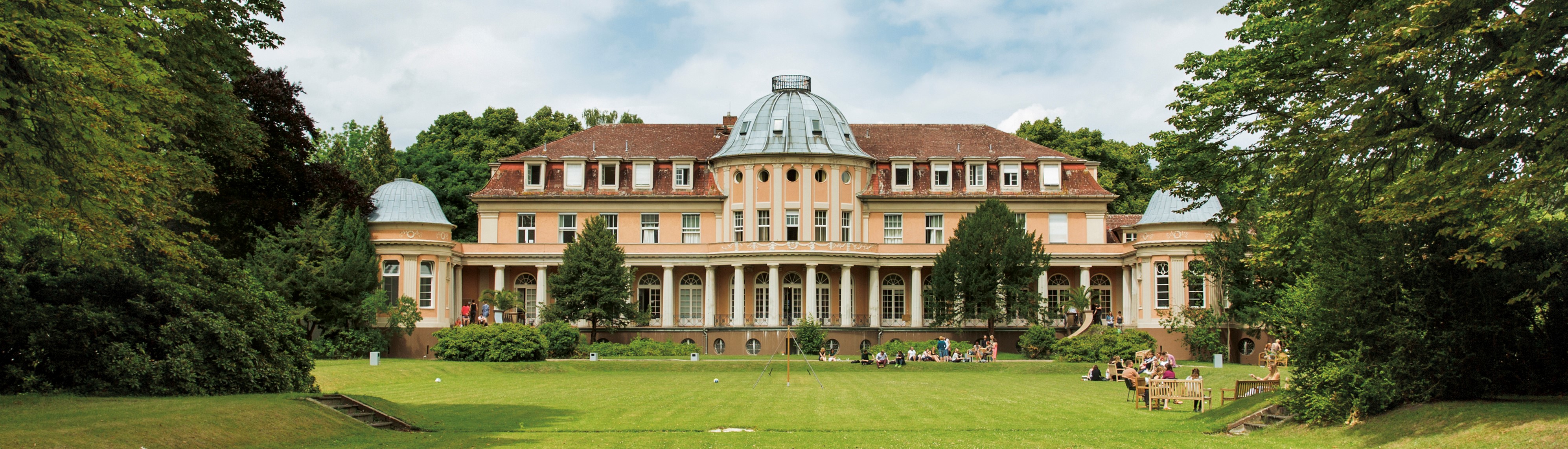 BSP Business and Law School | myStipendium