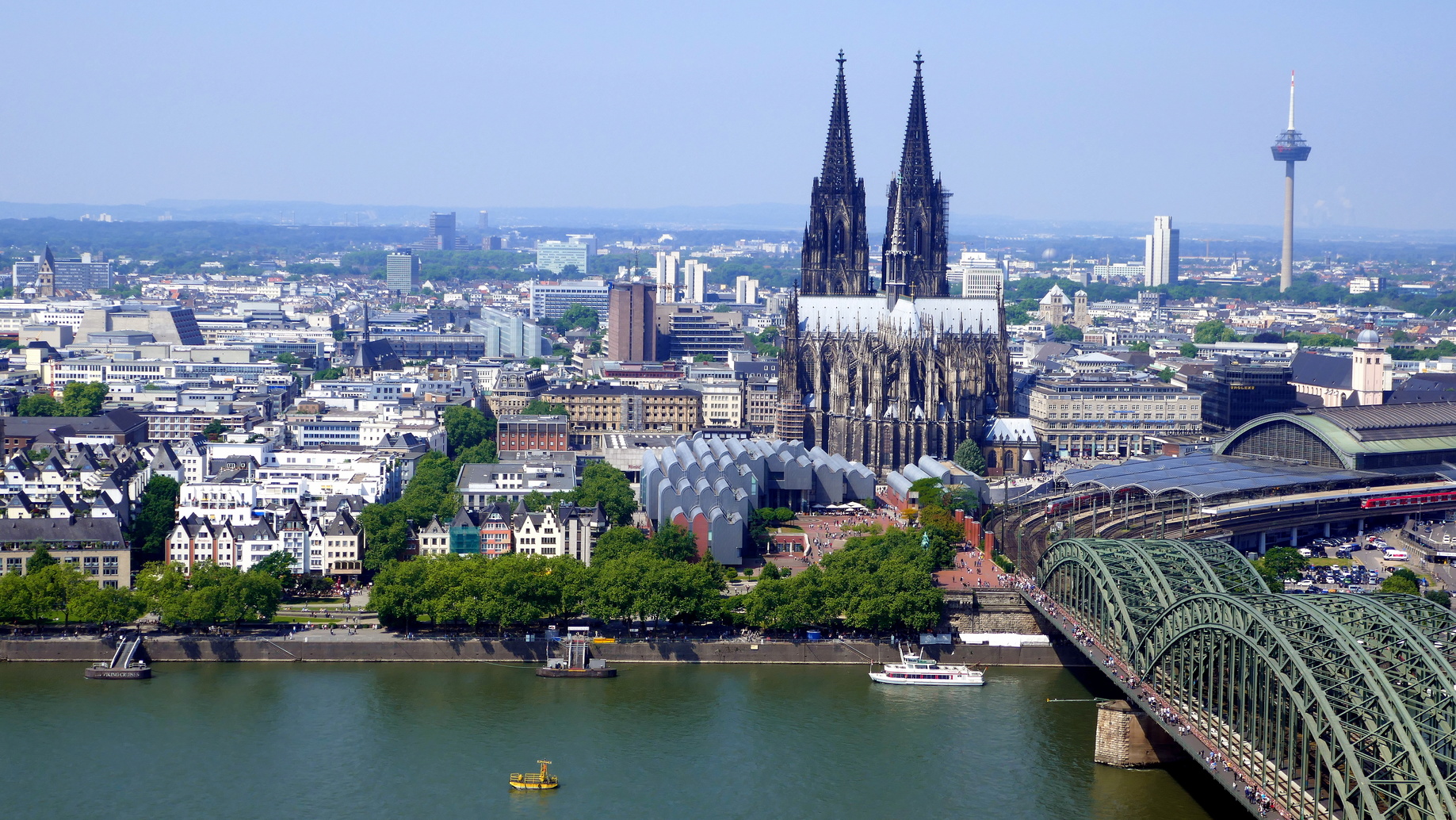 KHM (Kunsthochschule für Medien Köln) | myStipendium
