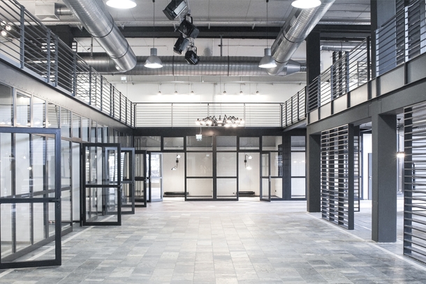 XU Exponential University of Applied Sciences | myStipendium